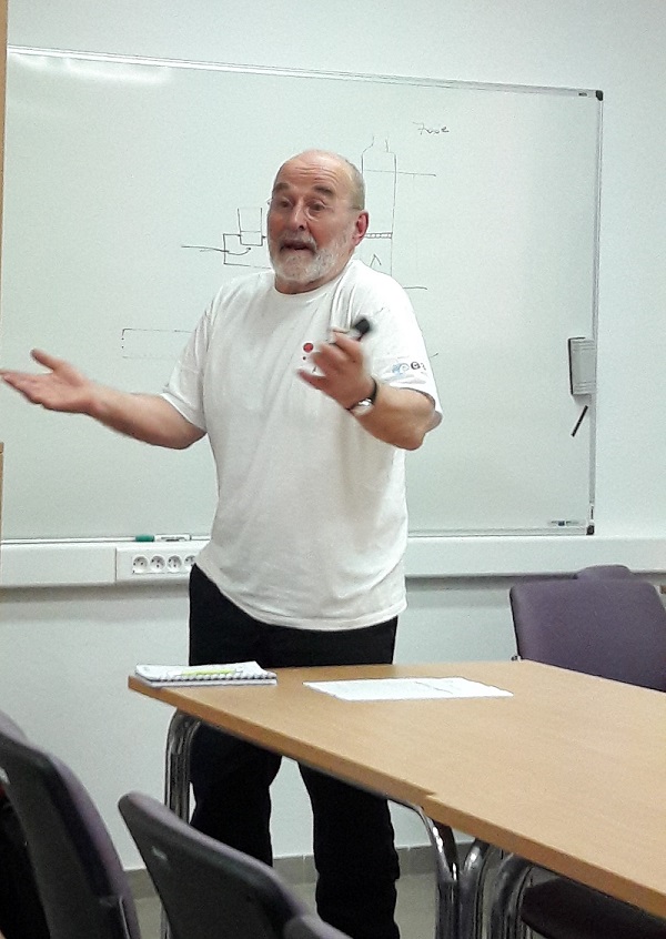 IMPEDANCE SPECTROSCOPY with Prof. Petr Viscor - FunGlass